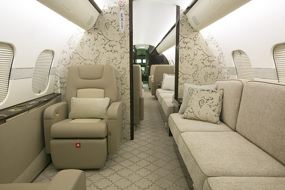 Global 5000 (N989DM) Solairus Aviation S/N 9224