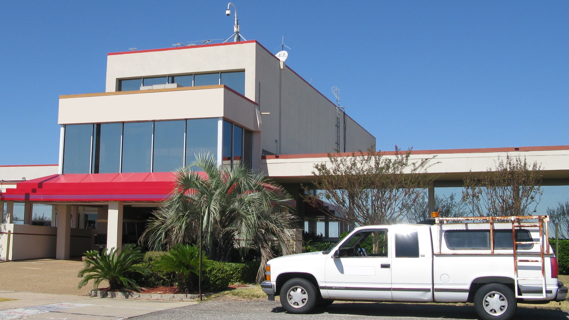 FBO Signature Flight Support Shreveport Reg'l