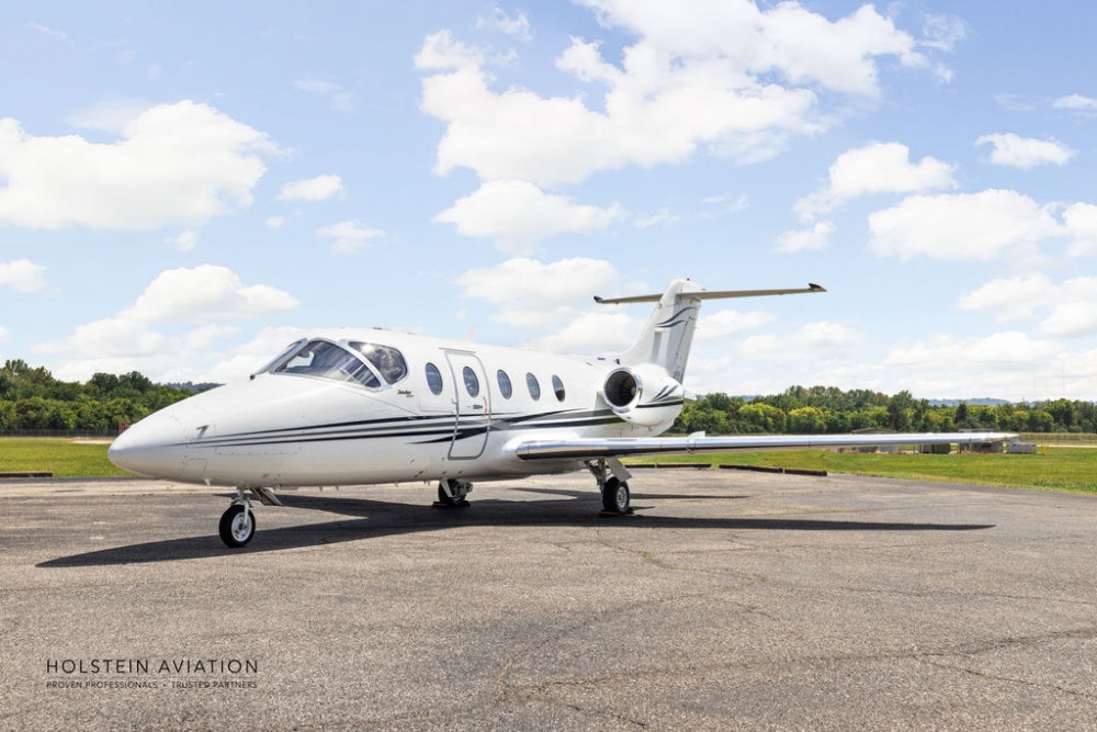 N57MQ Hawker 400XP - Holstein Aviation, Inc. S/N RK-429