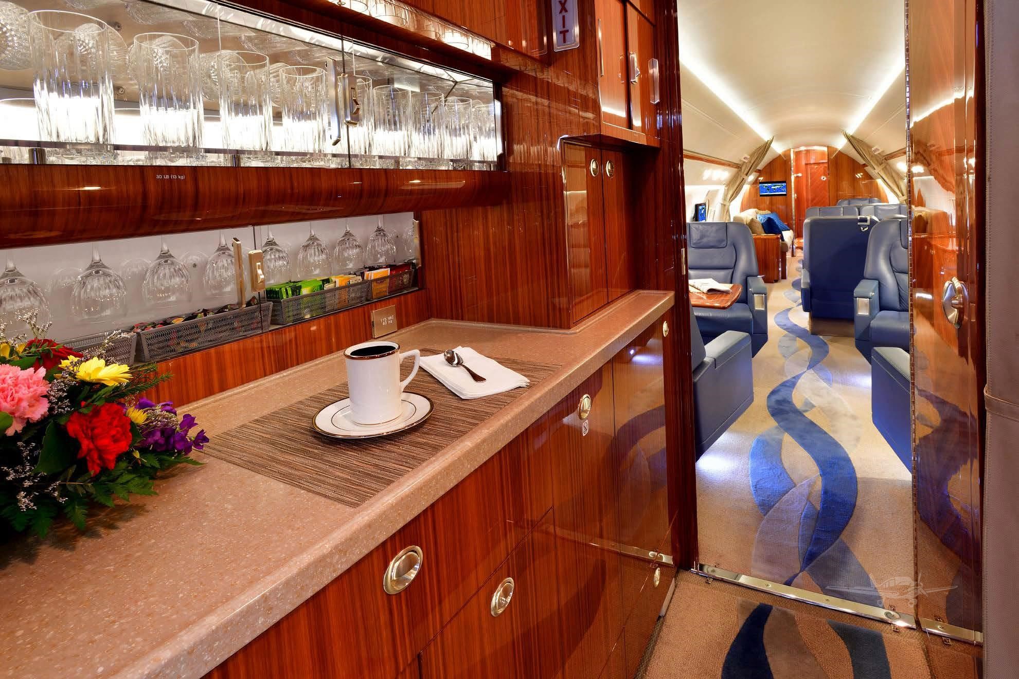 N500J Gulfstream G550 - Gulfstream Pre-owned delete me S/N 5496