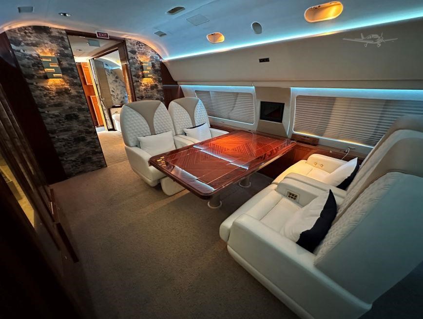 N111RE McDonnell Douglas MD-87 - Action Aviation Consulting Ltd S/N 49670