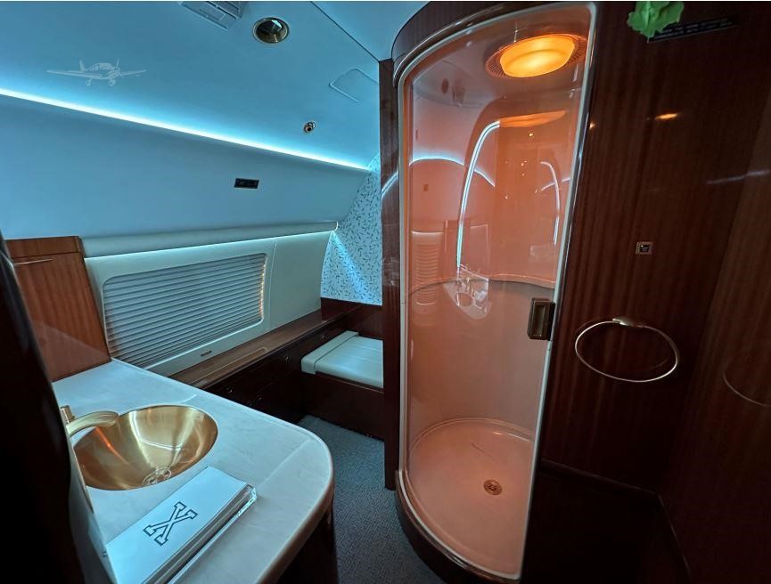 N111RE McDonnell Douglas MD-87 - Action Aviation Consulting Ltd S/N 49670