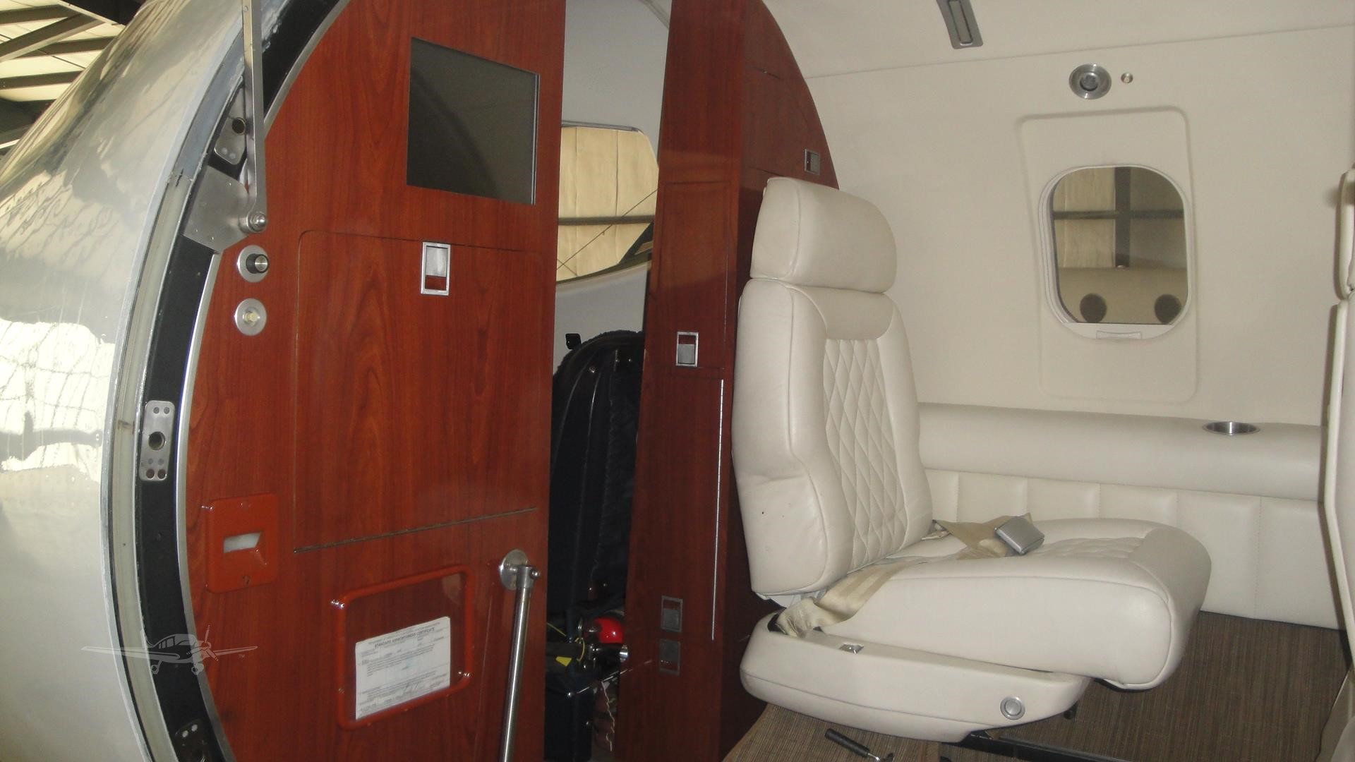 N24LJ Learjet 24E - USA Jet and Helicopter S/N 345