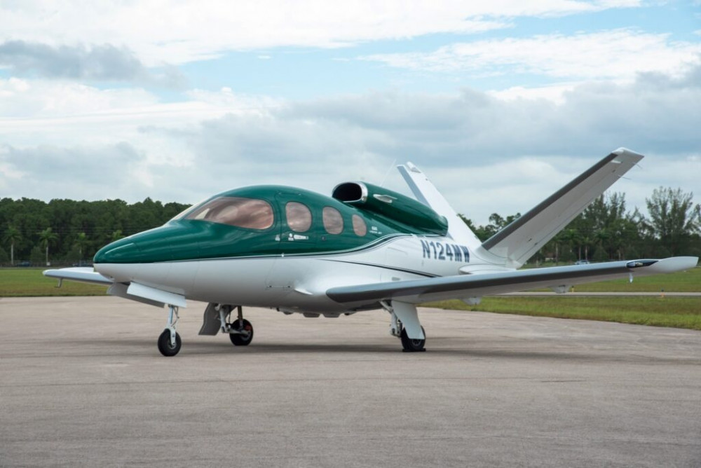 N124MW Cirrus SF50 - CFS Jets S/N 256
