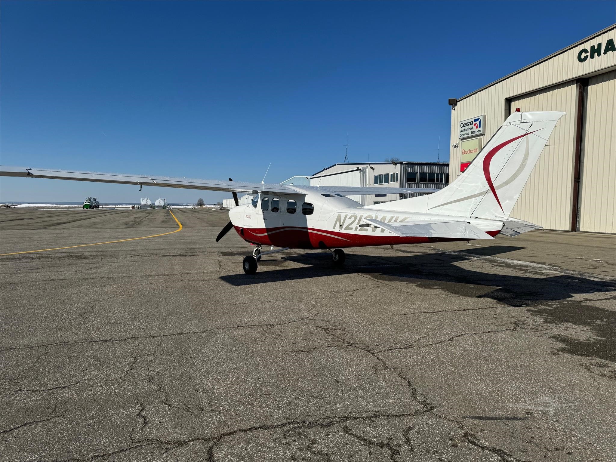 N212WK Cessna 210 - Chautauqua Aircraft Sales S/N P21000372