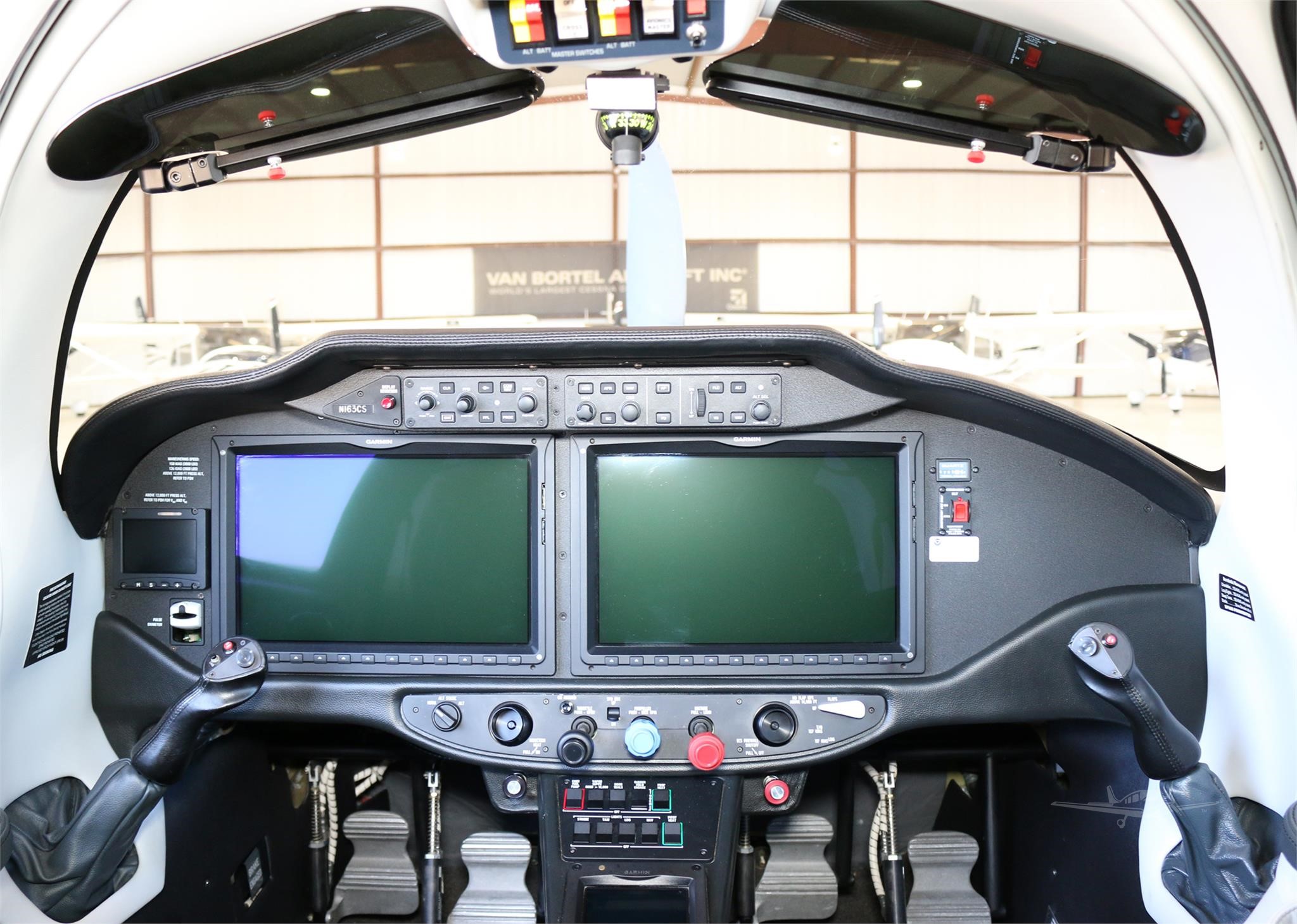 N163CS Cessna 400 - Van Bortel Aircraft, Inc. S/N T24002026