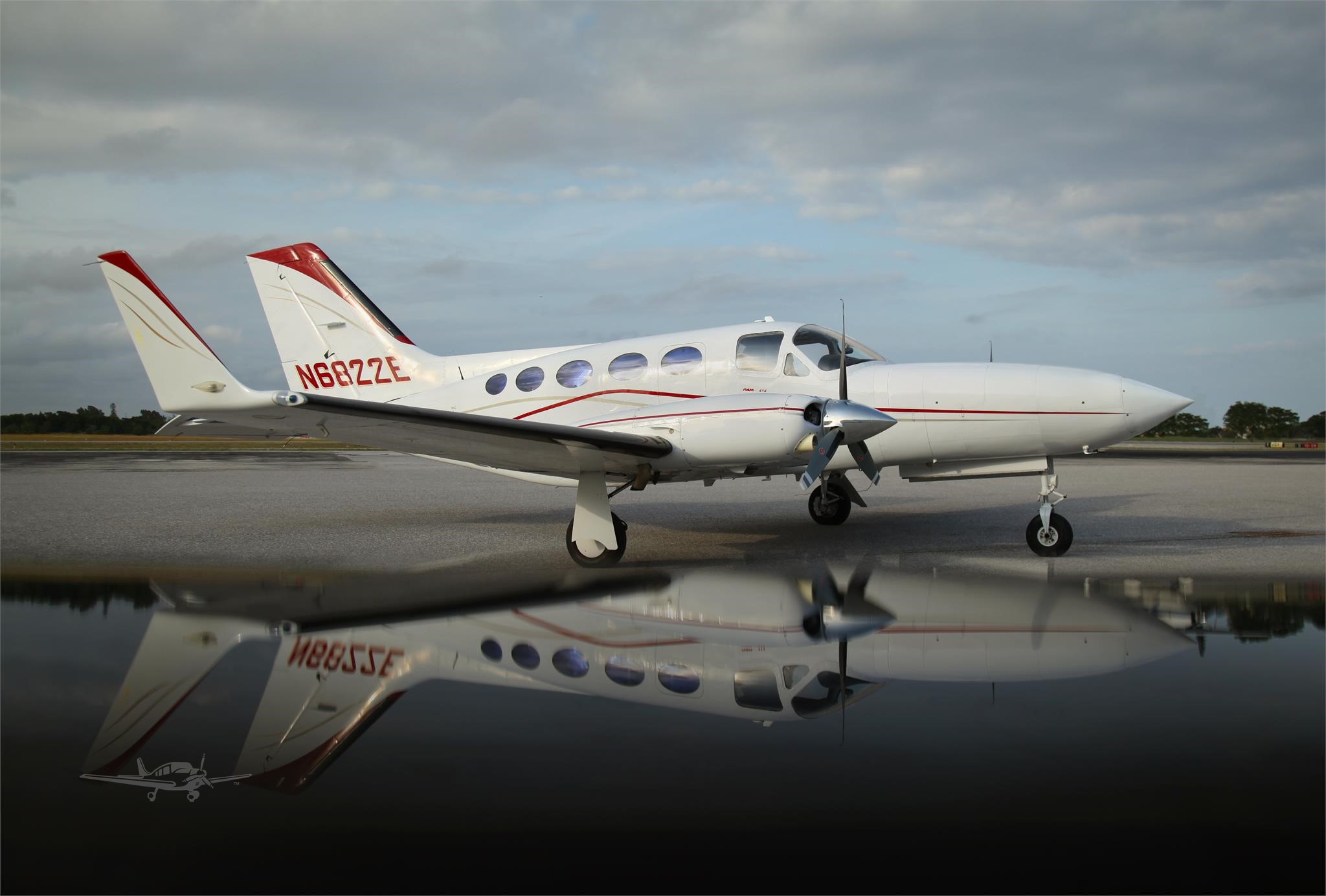 N6822E Cessna 414A - Air Force One, LLC S/N 414A0807