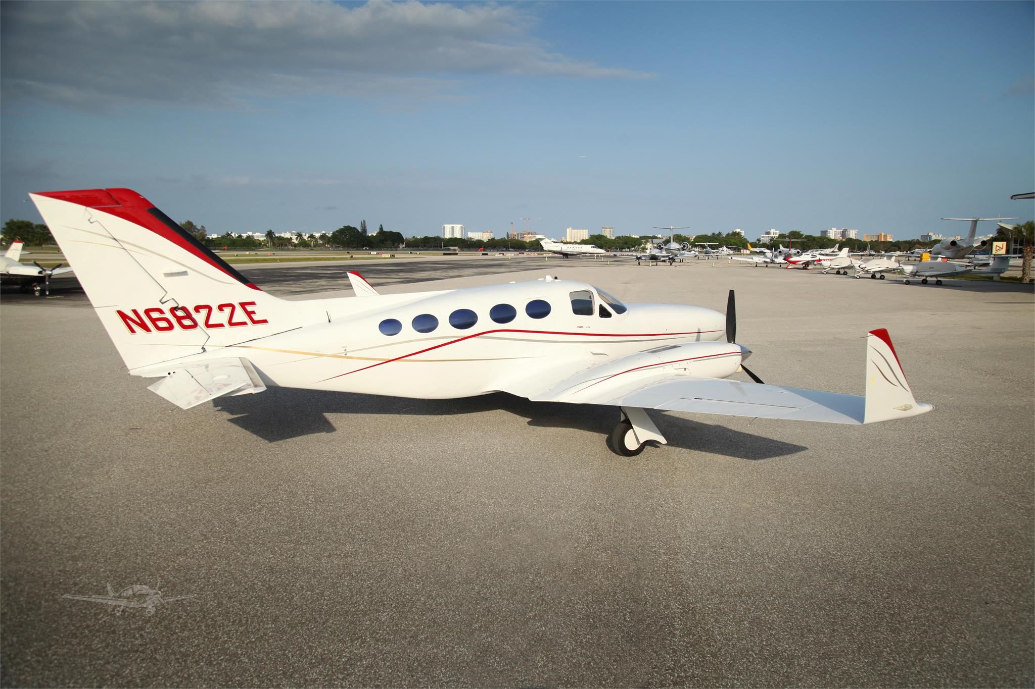 N6822E Cessna 414A - Air Force One, LLC S/N 414A0807