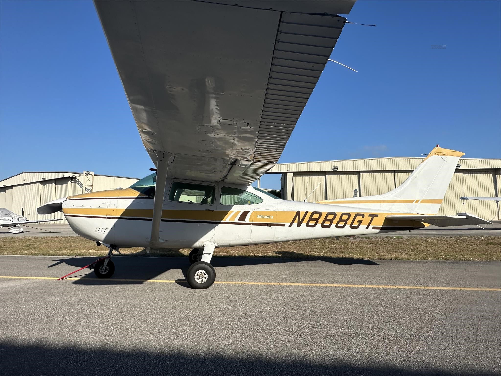 N888GT Cessna 182 - Scott Macdonald Aircraft Sales S/N 18266861
