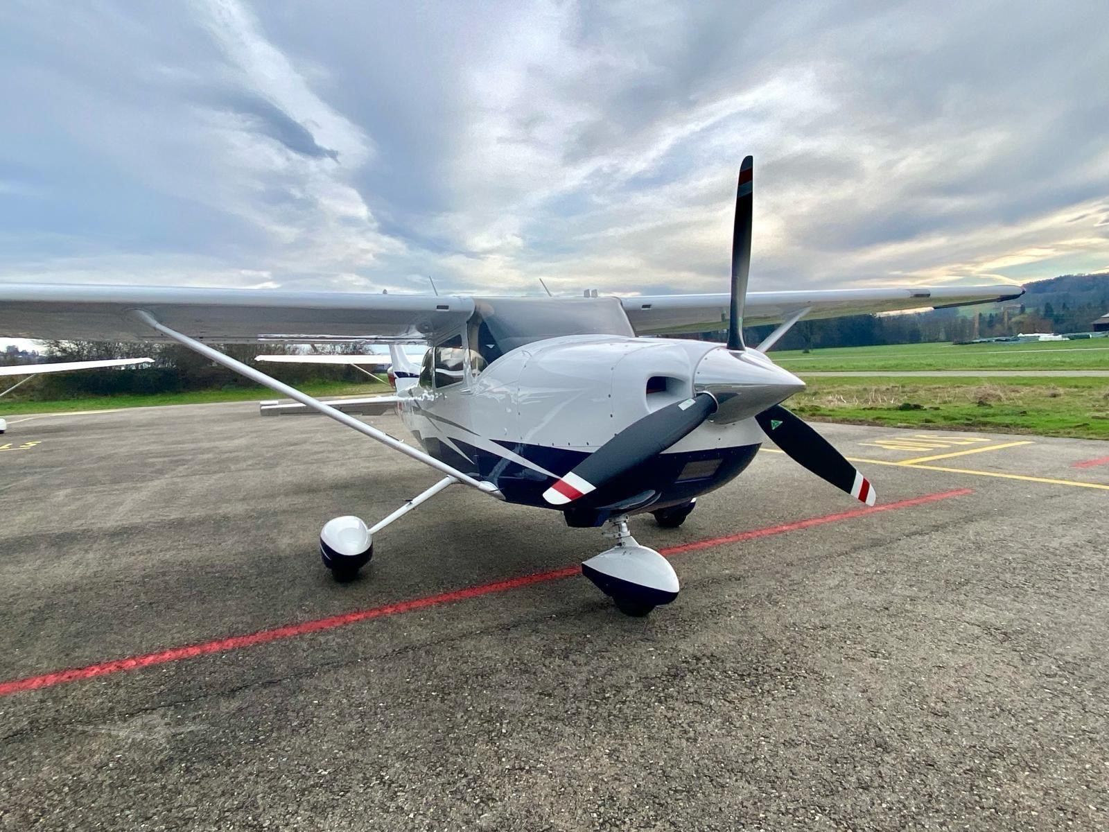 HB-TDM Cessna 182 - Aam Intl Gmbh S/N T18209014