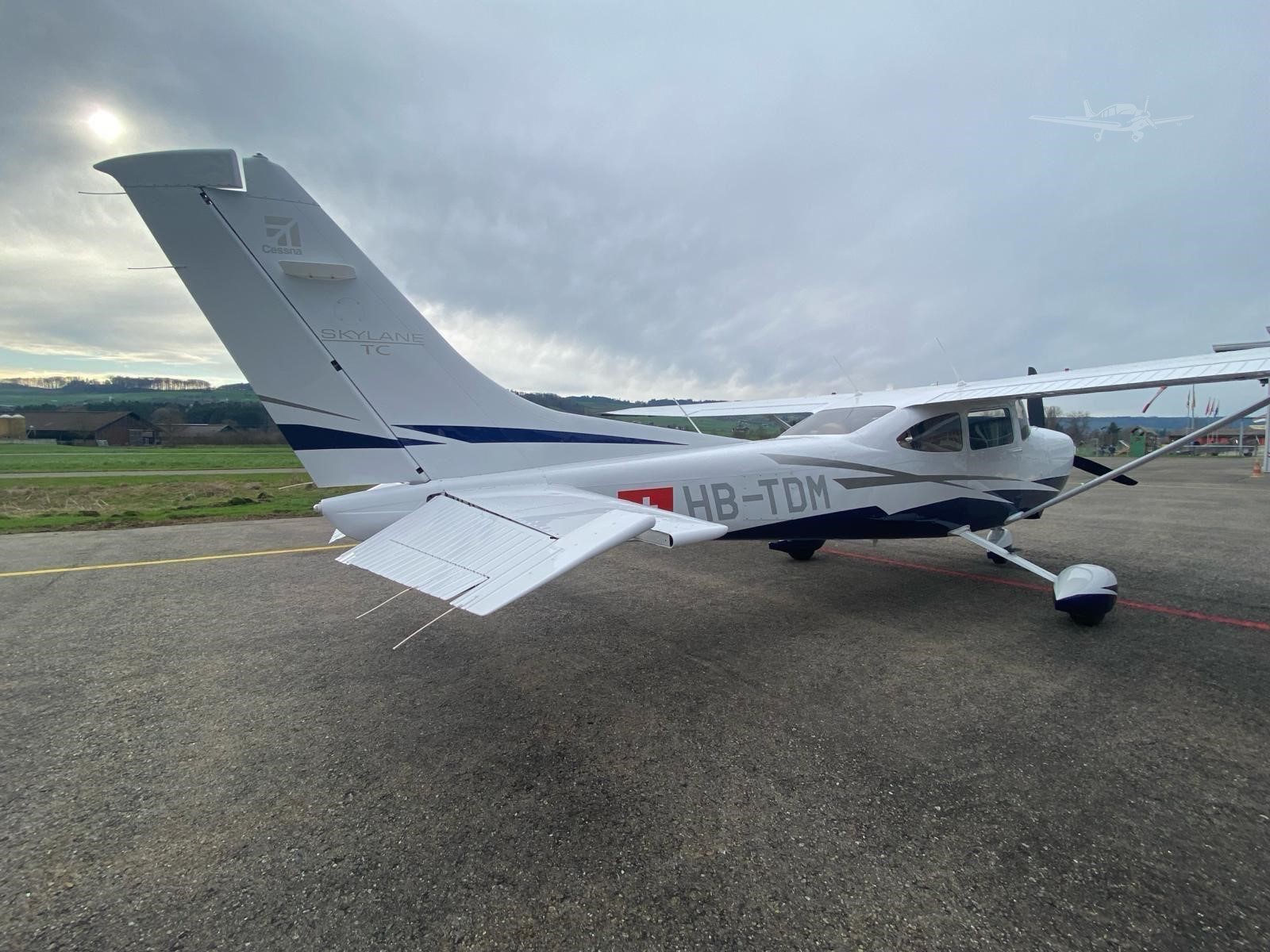 HB-TDM Cessna 182 - Aam Intl Gmbh S/N T18209014