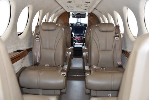 N572CH Beechcraft King Air 360 - DavisAir, Inc. S/N FL-1261