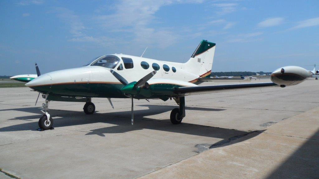 Cessna 414 by Cessna Aircraft Company