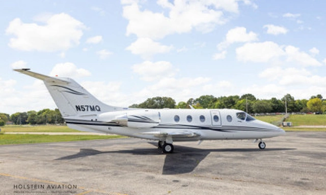 N57MQ Hawker 400XP - Holstein Aviation, Inc. S/N RK-429