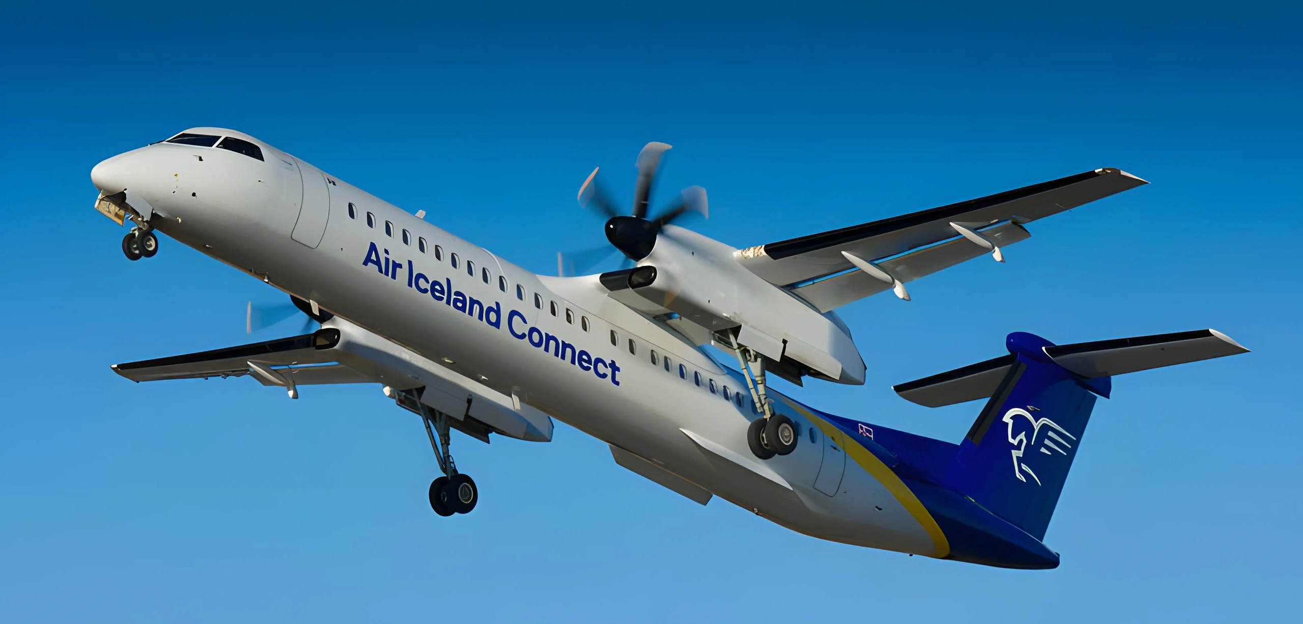 DHC-8-Q200 by Bombardier Aerospace