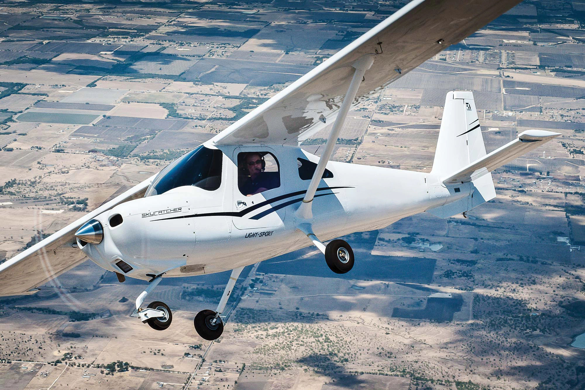 Cessna 162 by Cessna Aircraft Company